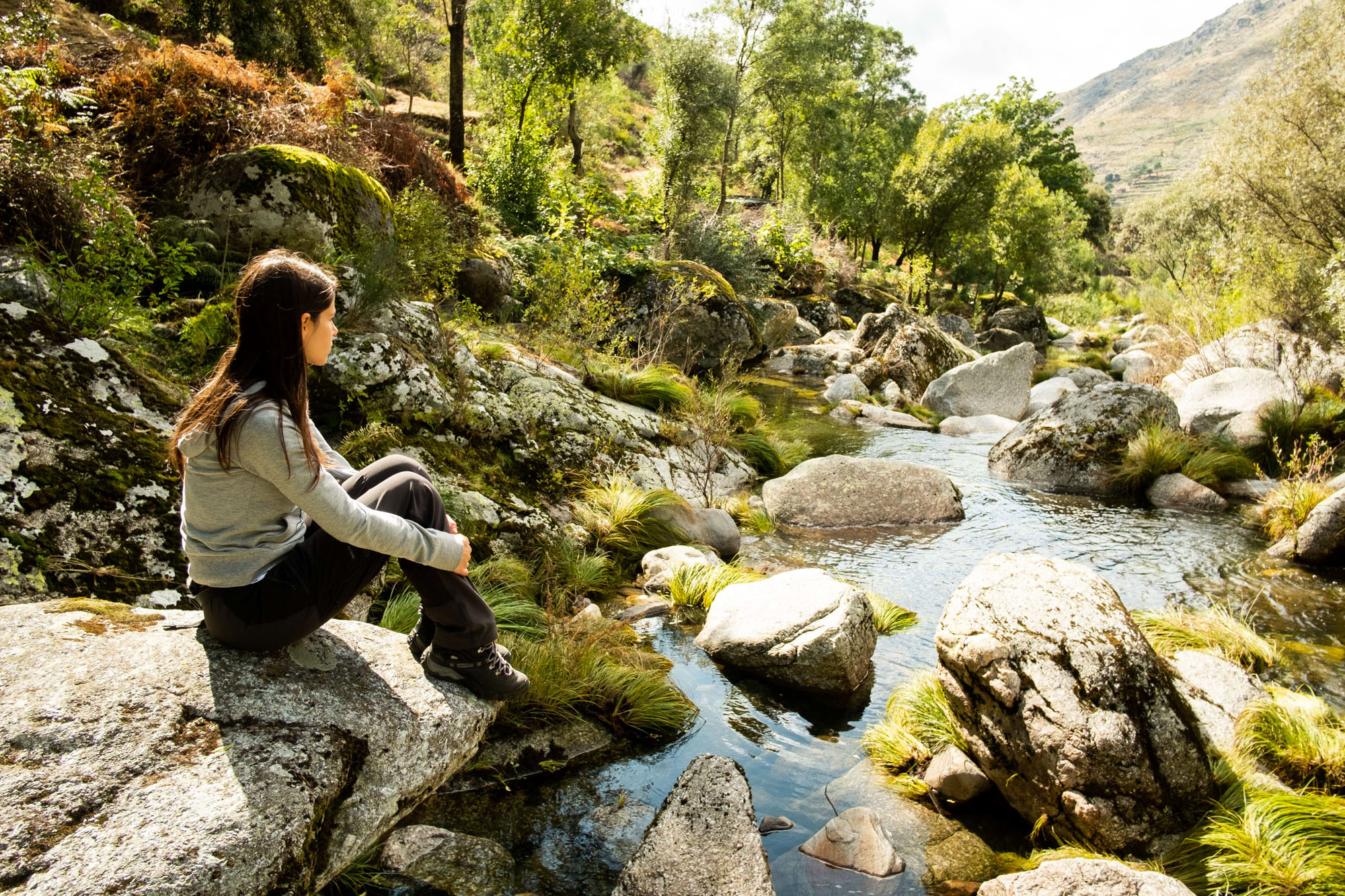 Cortes do Meio, a capital das piscinas naturais – Trilhos & Milhas