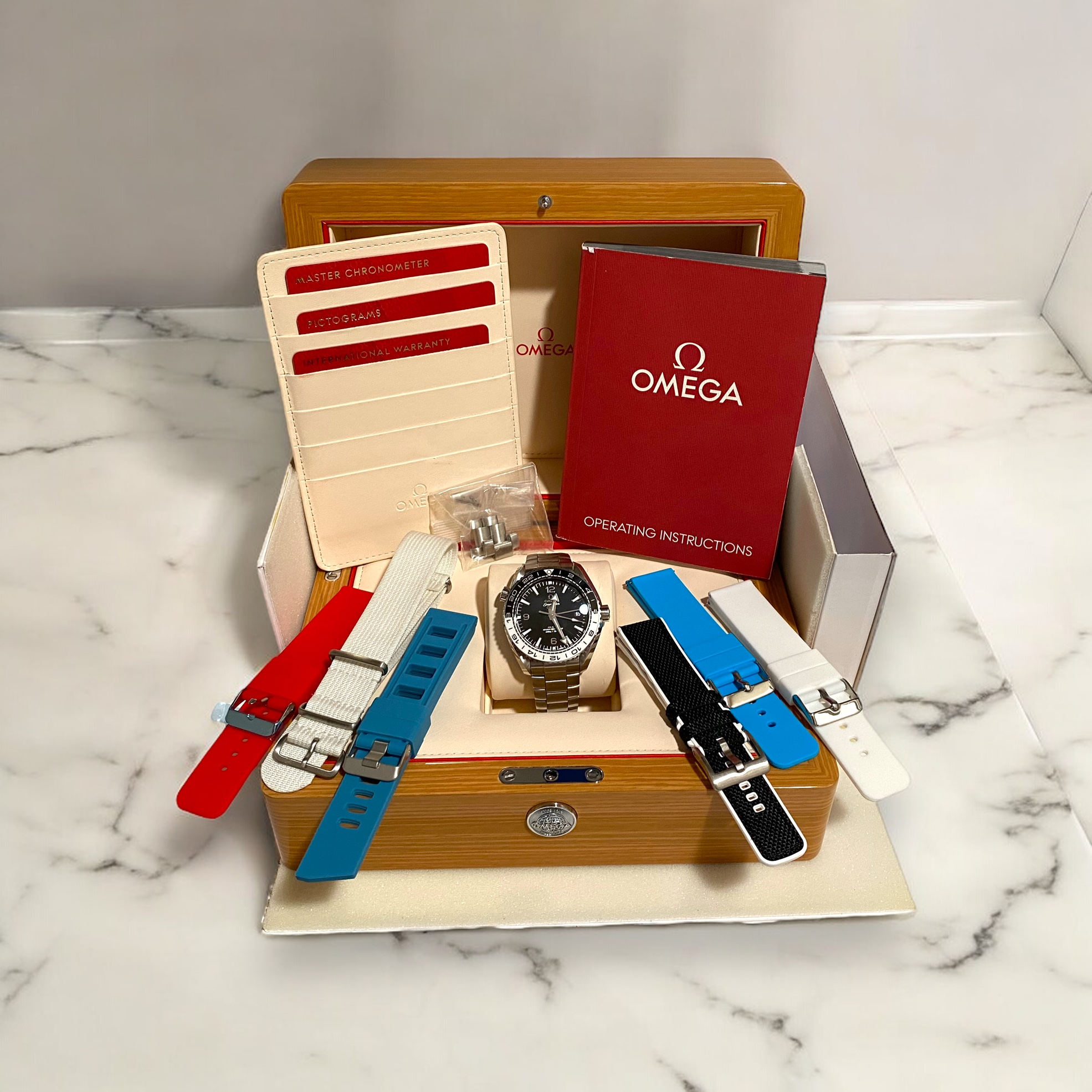 TimeZone : TZ Showcase » FS: Omega Seamaster Planet Ocean GMT "Oreo ...