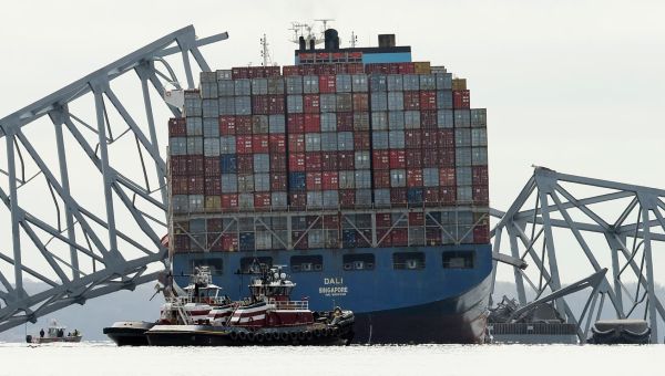 Baltimore engineers begin clearing bridge wreckage to reopen channel ...