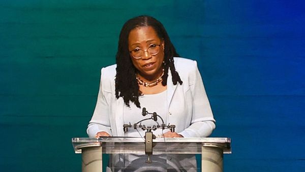 Justice Jackson scrutinizes dumb Supreme Court gun precedent – Article ...