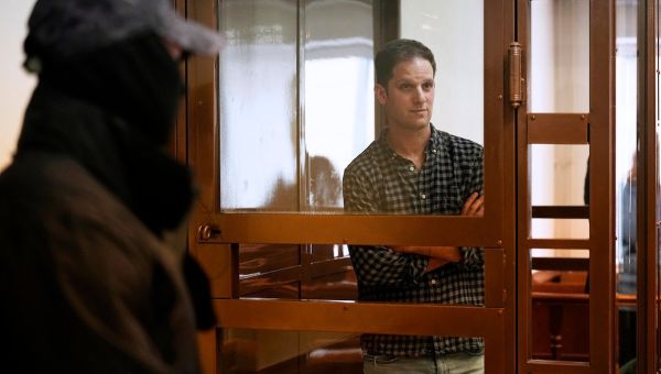 Jailed Wsj Reporter Appears In Russian Court To Appeal Detention