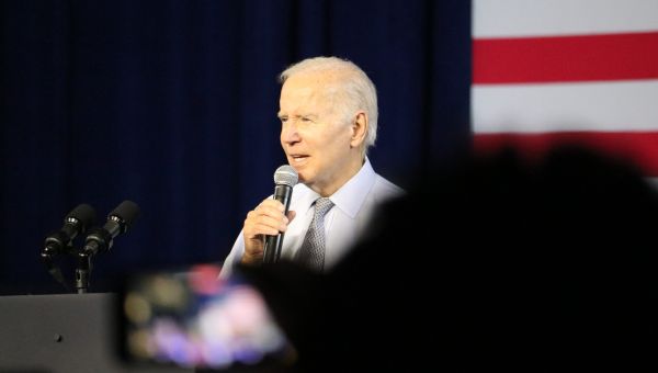 Biden and McCarthy strike positive tone after debt limit talks, but no ...