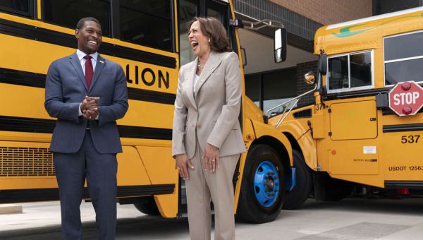 VP Harris celebrates $1B award to schools for electric buses – Article ...