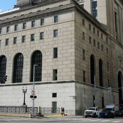 Man arrested after ‘engaging in threatening conduct’ toward jurors and ...