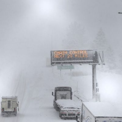 Monster blizzard is forecast to dump 10 feet of snow on mountains in ...