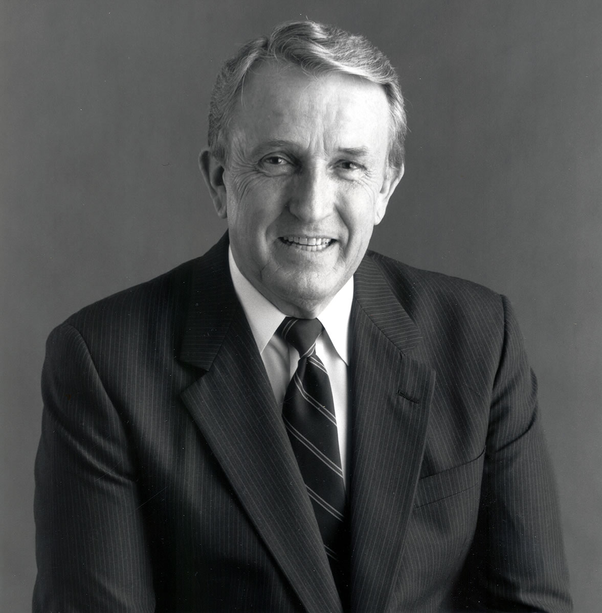 Dale Bumpers - Politician Compare