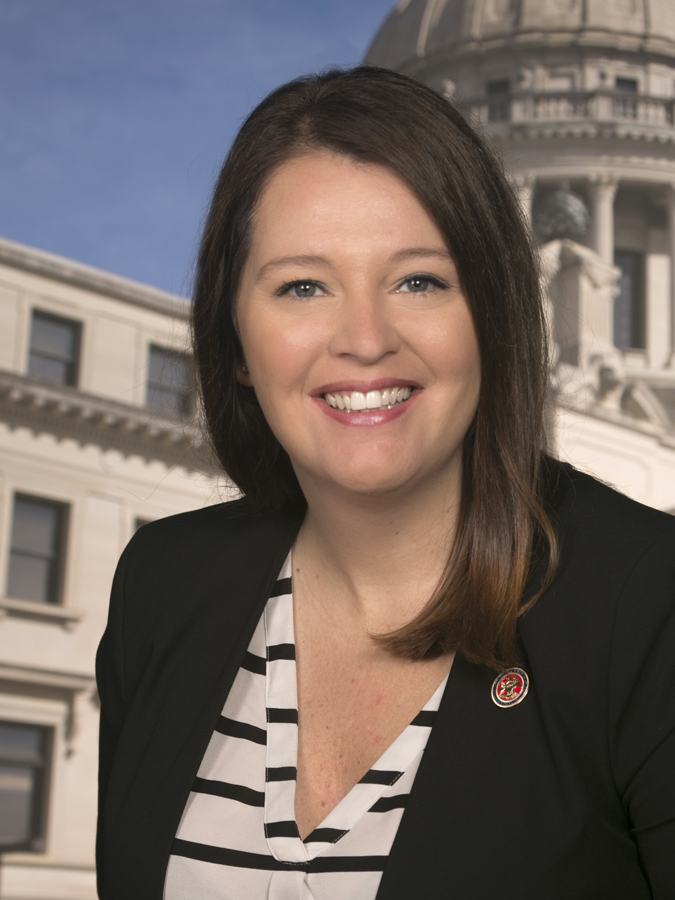 Shanda Yates - Politician Compare