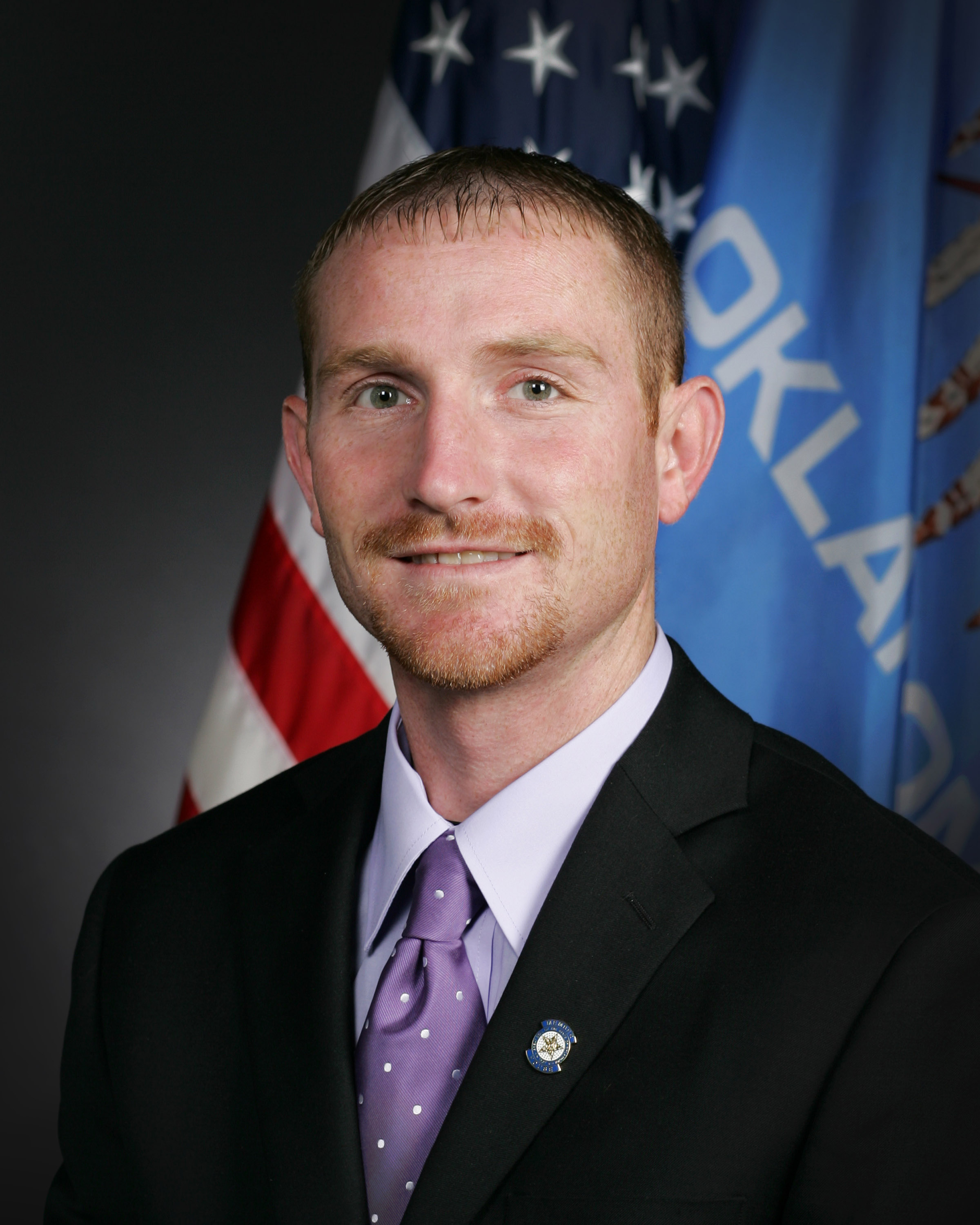 Dustin Roberts - Politician Compare