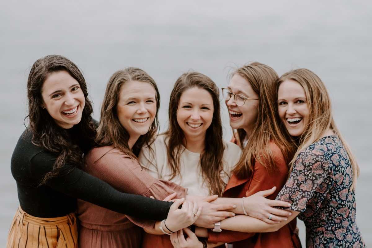 Teenage Girls and Healthy Friendships - Teen Coach Academy