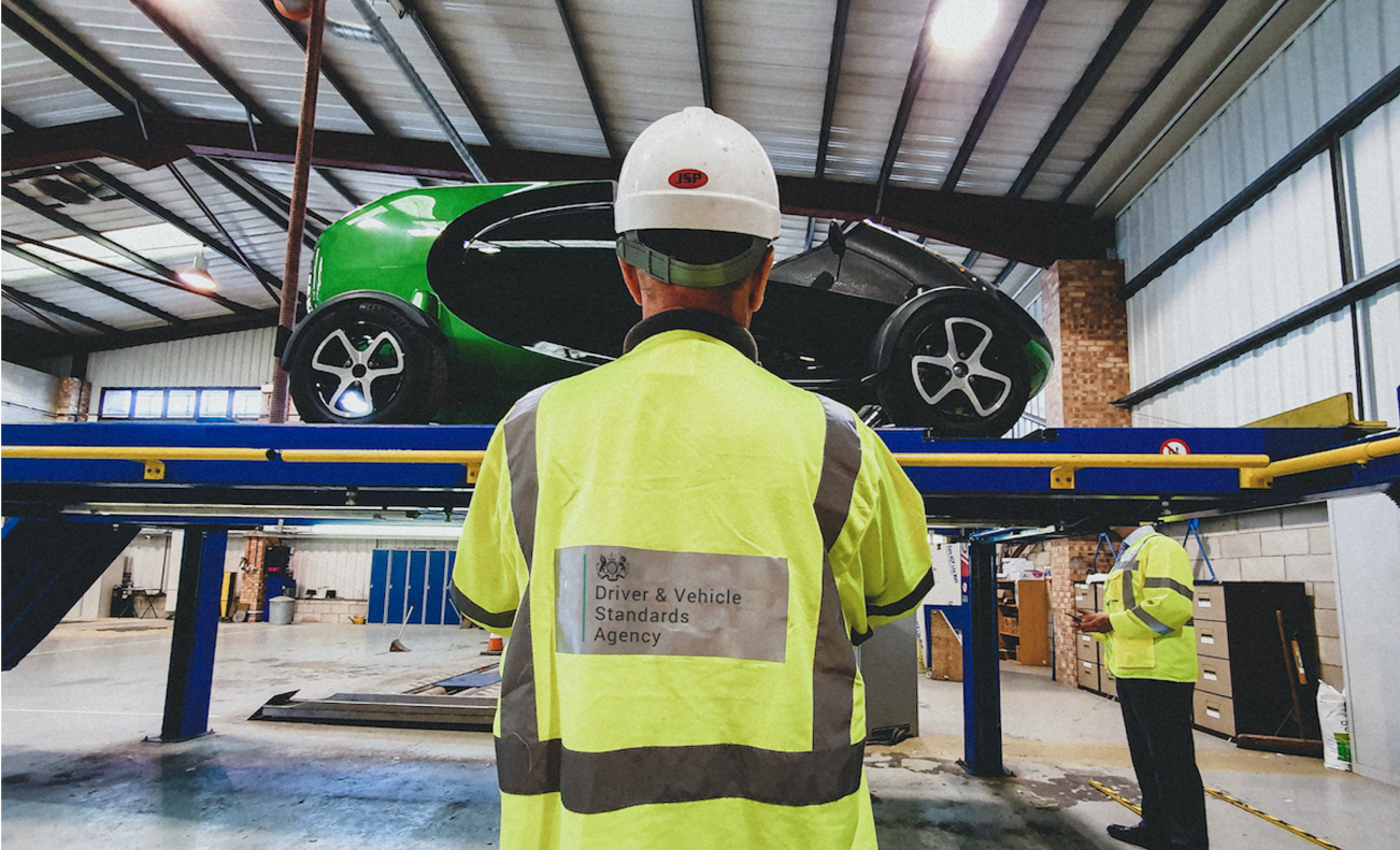 Kar-go delivery bot approved for British roads | Highways News