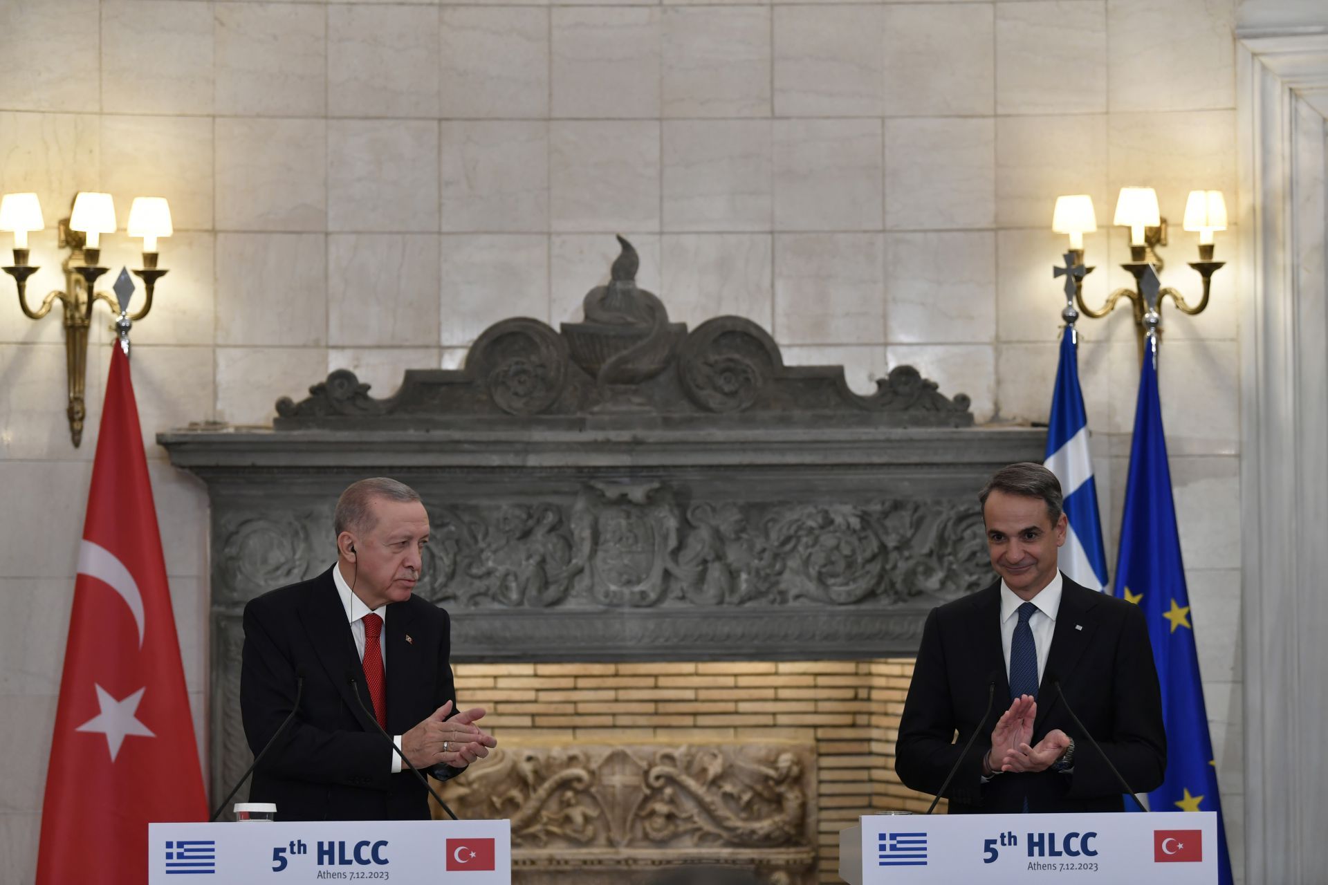 Greek and Turkish leaders agree to mend ties - International News | Greece