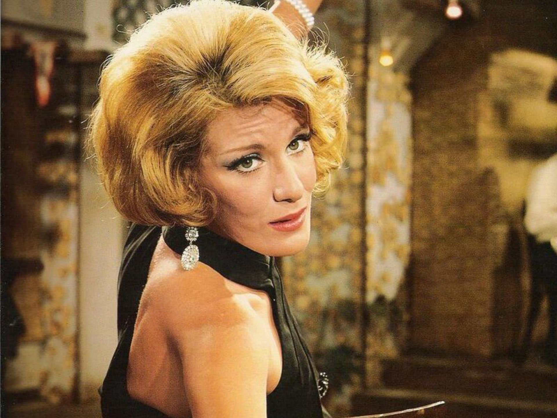 Popular film and theatre actress Mary Chronopoulou dies, aged 90 ...