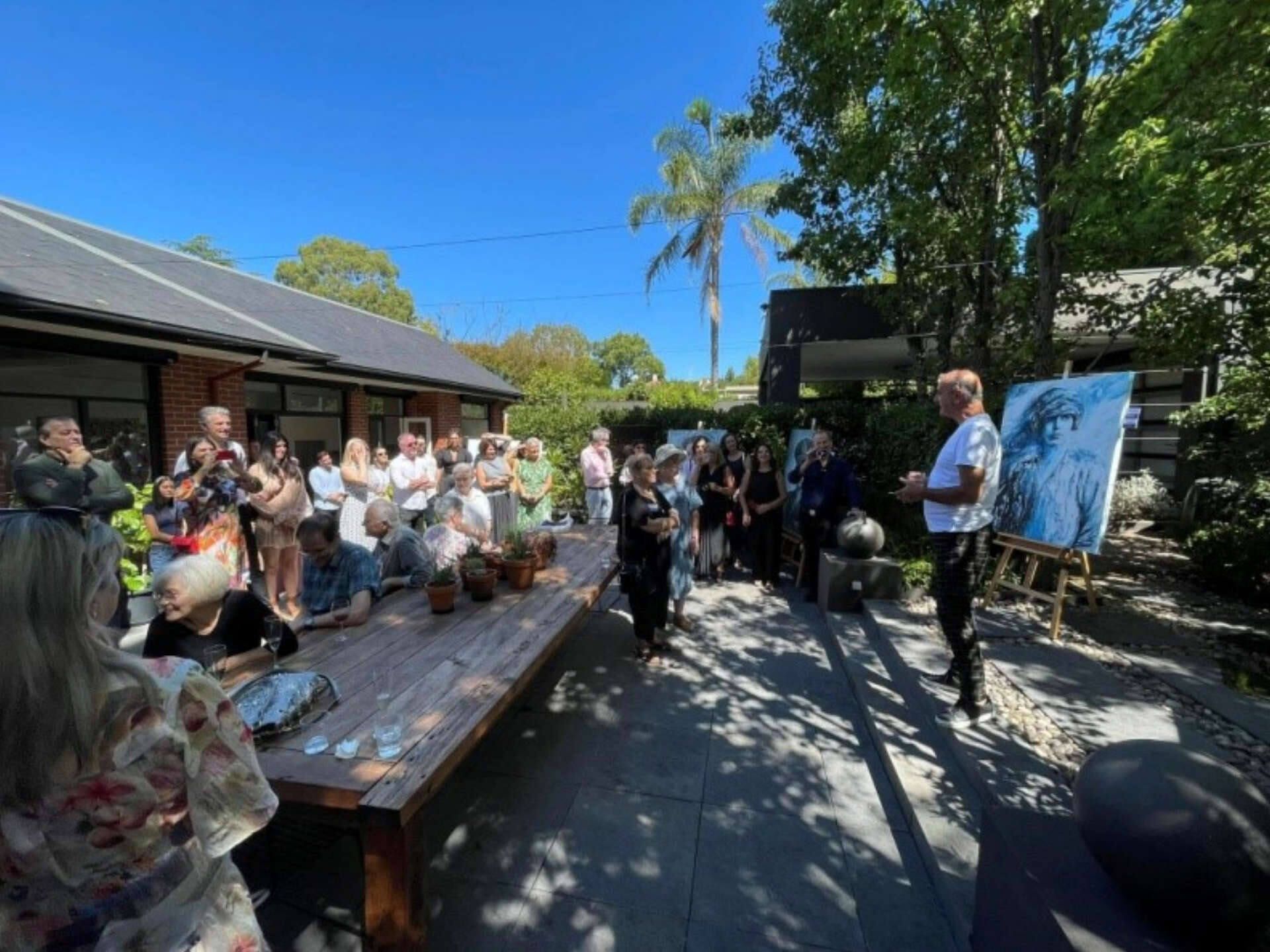 George Petrou’s ‘The Art of Humanity’ welcomes 200 viewers ...