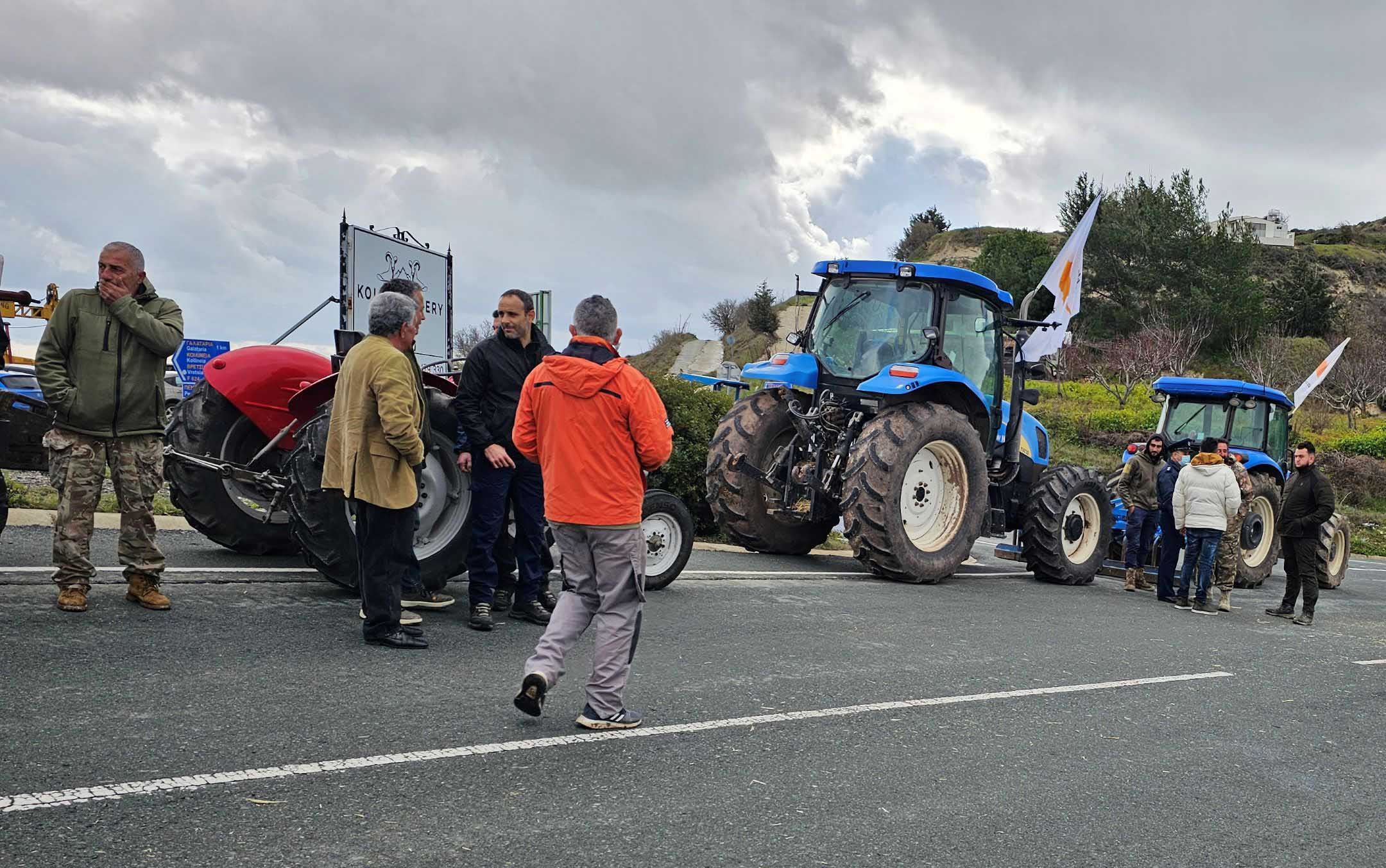 Paphos farmers protest in solidarity with Europeans - International ...