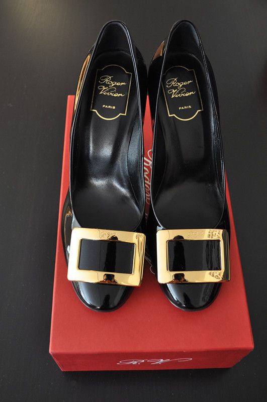 Roger Vivier Sample Sale – WeLuvNY.com