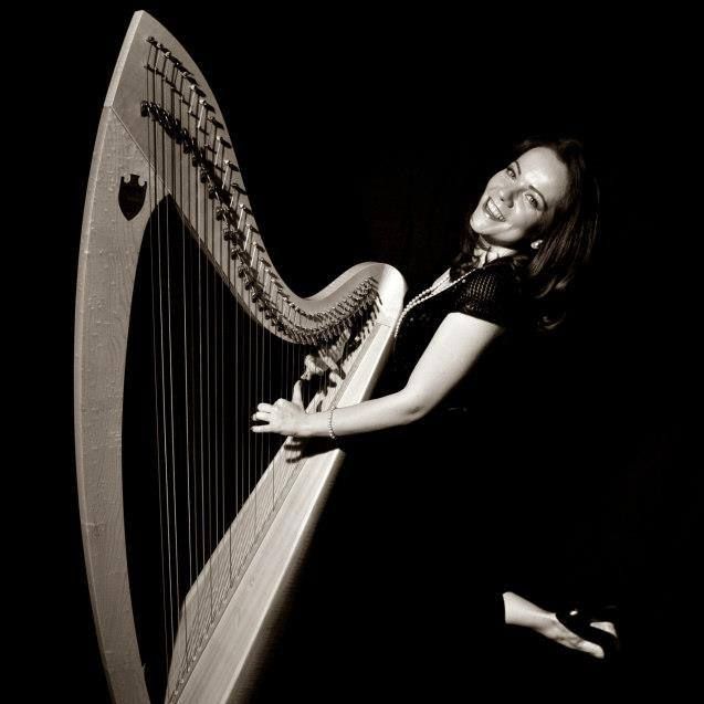 Asculta Rasunetul Rarei Harpe: Moment Special La Deschiderea Evenimentului!