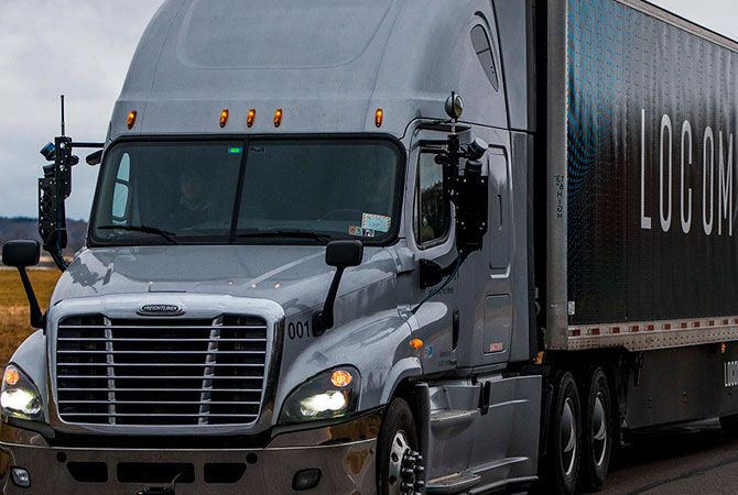 Locomation collaborates with TRC for new research autonomous truck ...